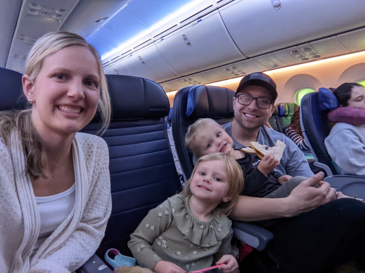 5 Travel Tips for Flying with Toddlers
